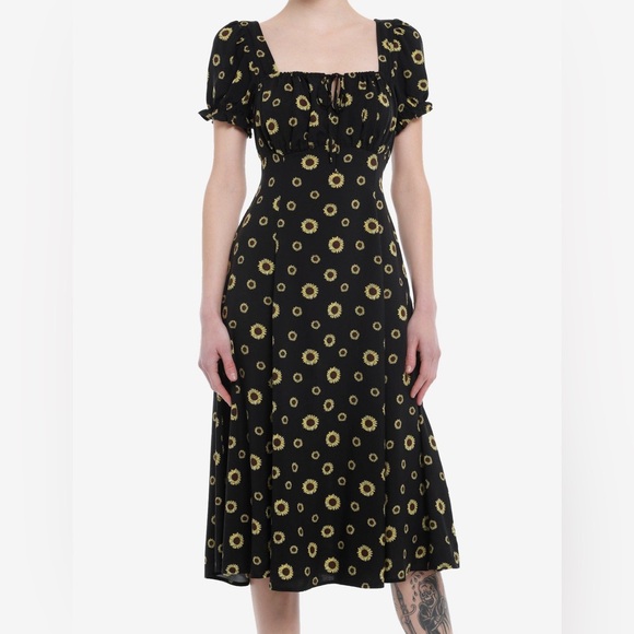 Thorn & Fable | Dresses | Thorn Fable Hot Topic Sunflower Milkmaid Midi ...